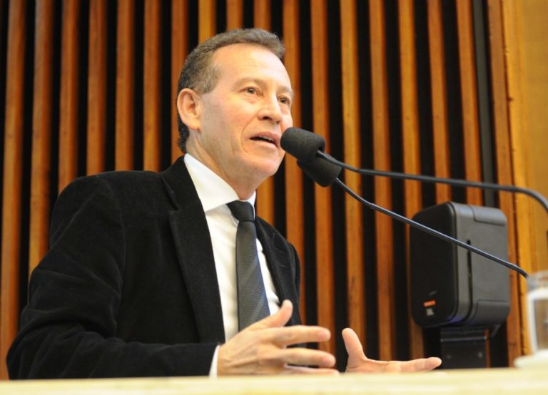 Professor Lemos fala sobre voto contrário à reforma da previdência dos ...