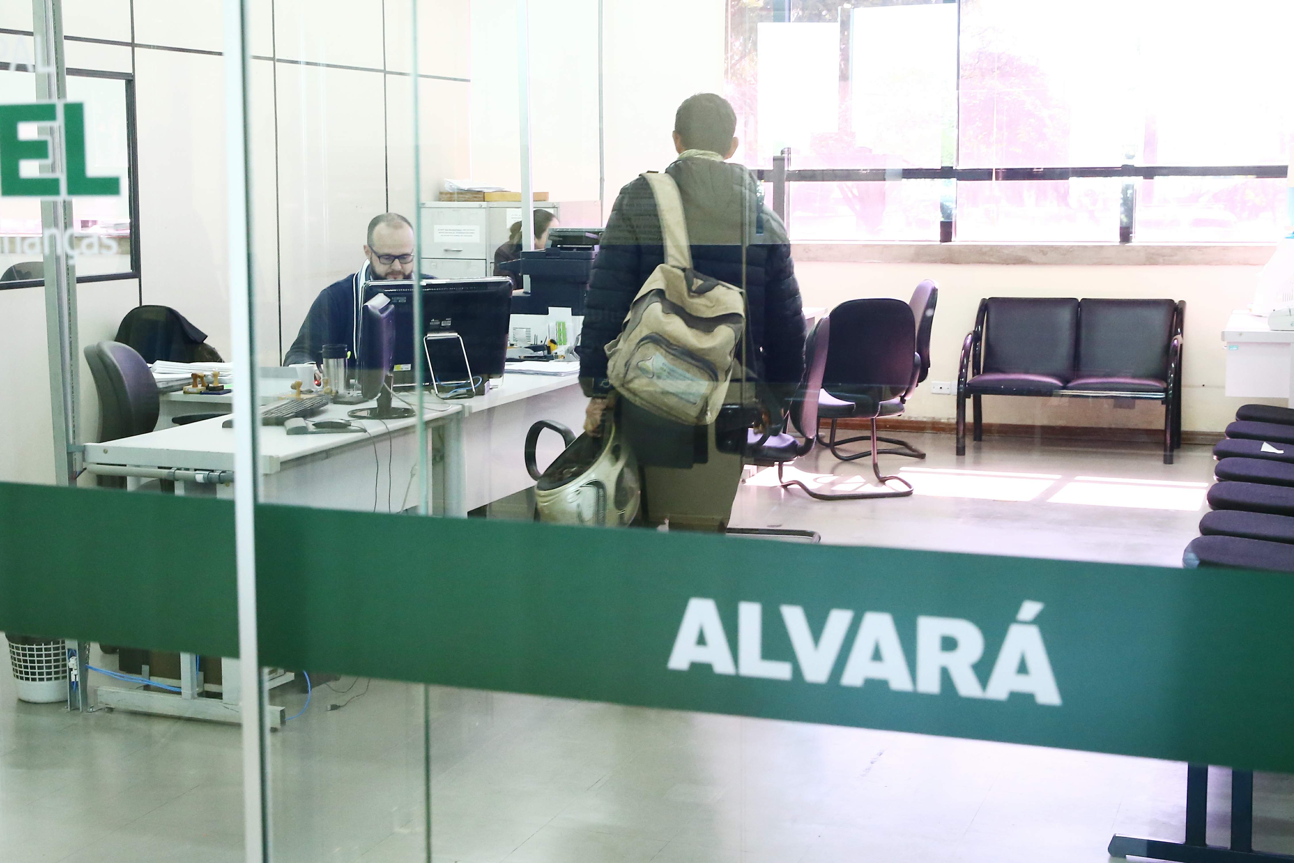 Cascavel bate recorde na liberação de alvarás nos últimos três anos | CGN Cascavel bate recorde na liberação de alvarás nos últimos três anos | CGN