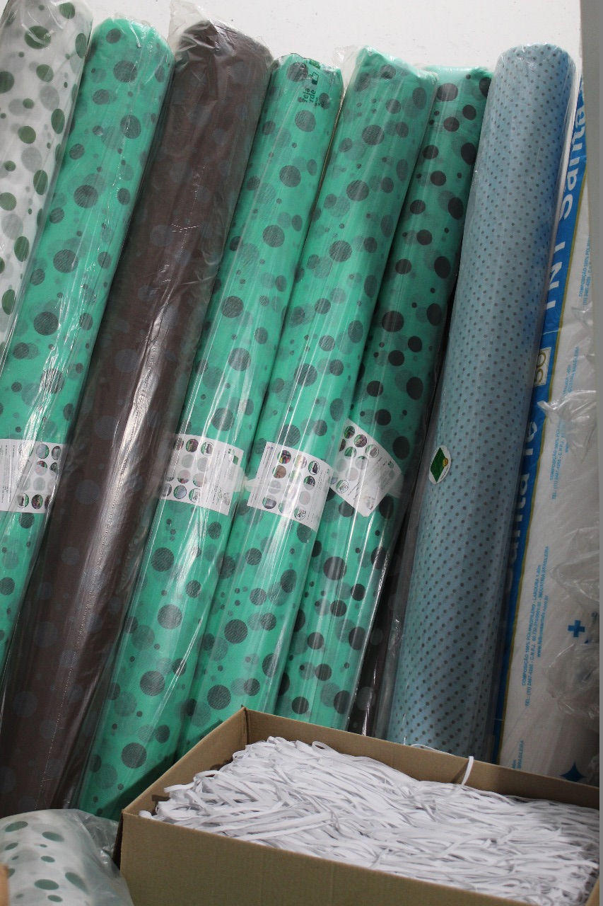 Secretaria de Saúde recepciona doação de material TNT para confecção de ...