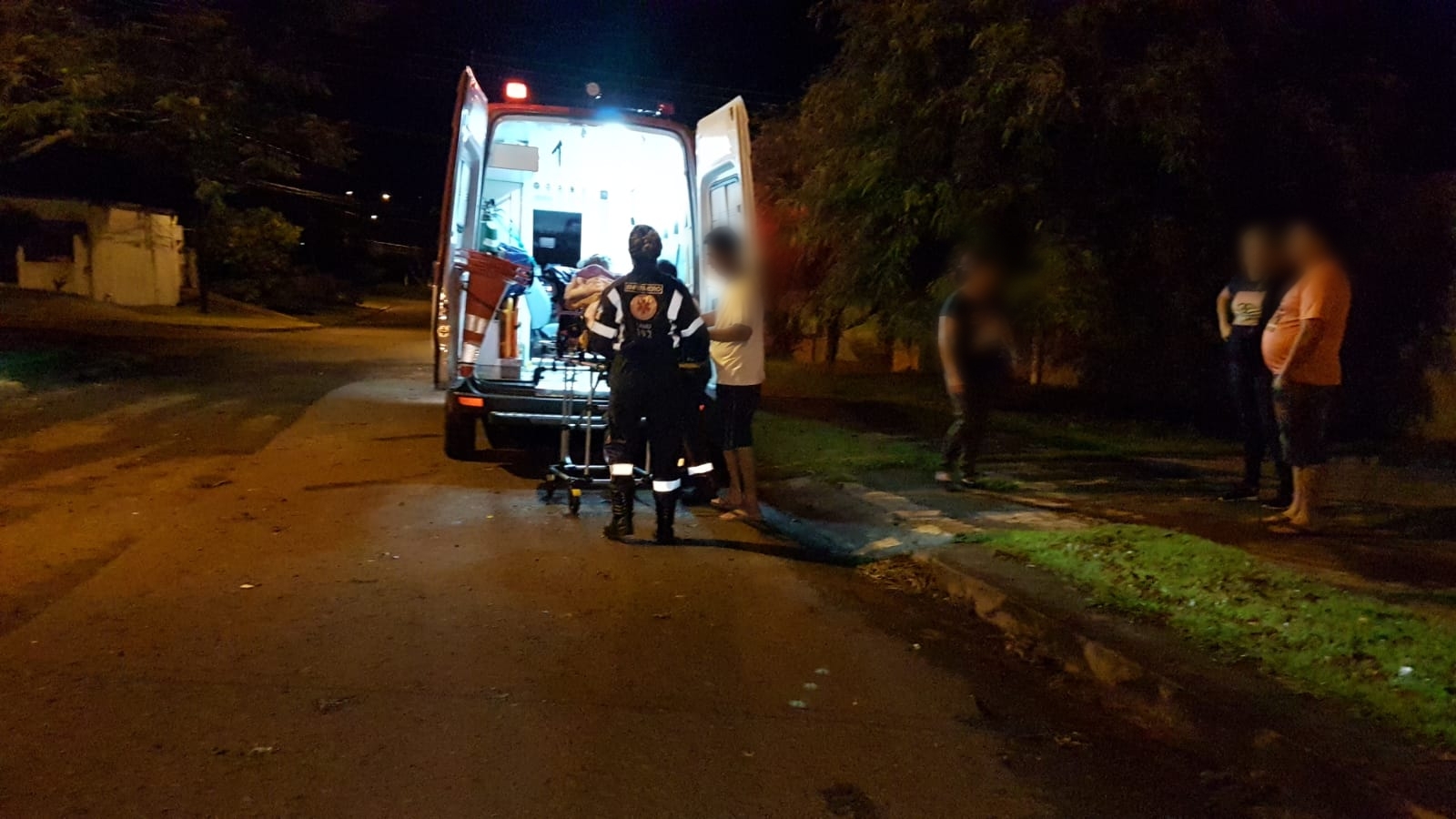 Idosa Com Hipertensão é Socorrida Pelo Samu No Santa Felicidade Cgn