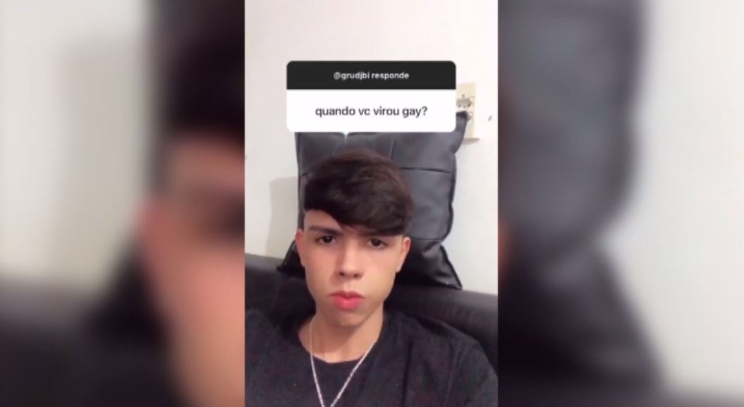 Vídeo: "Sim, virei viadinho! Vou contar como aconteceu"