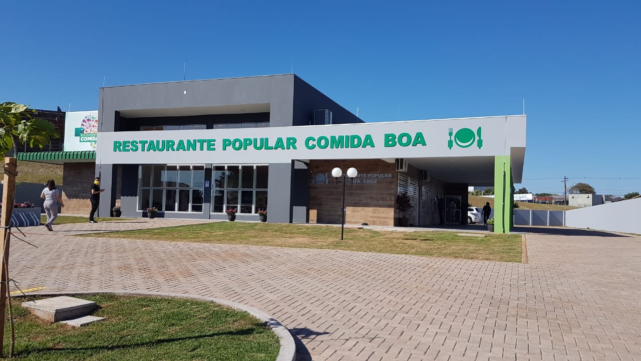 Hoje tem Frango à Diplomata no almoço do Restaurante Popular