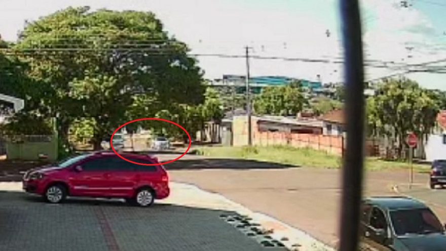 Câmera registra momento em que mulher é atropelada no Cascavel Velho | CGN - O maior portal de ...