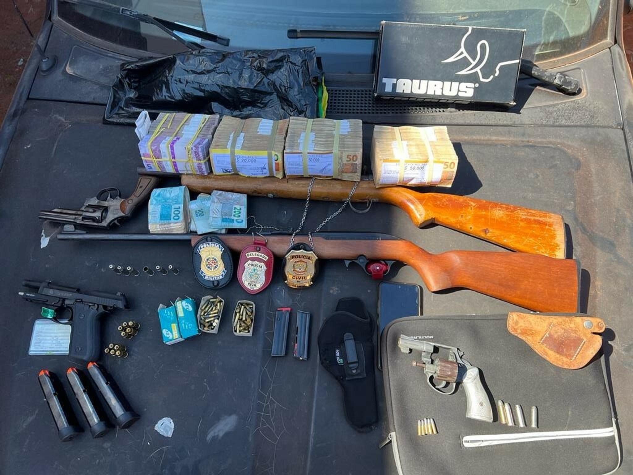 Arsenal é Encontrado Em Residência De Homem Preso Por Violência