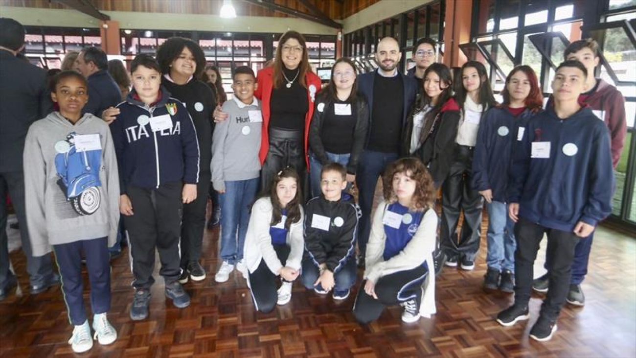 Curitiba apresenta Embaixadores do Futuro para as cidades educadoras