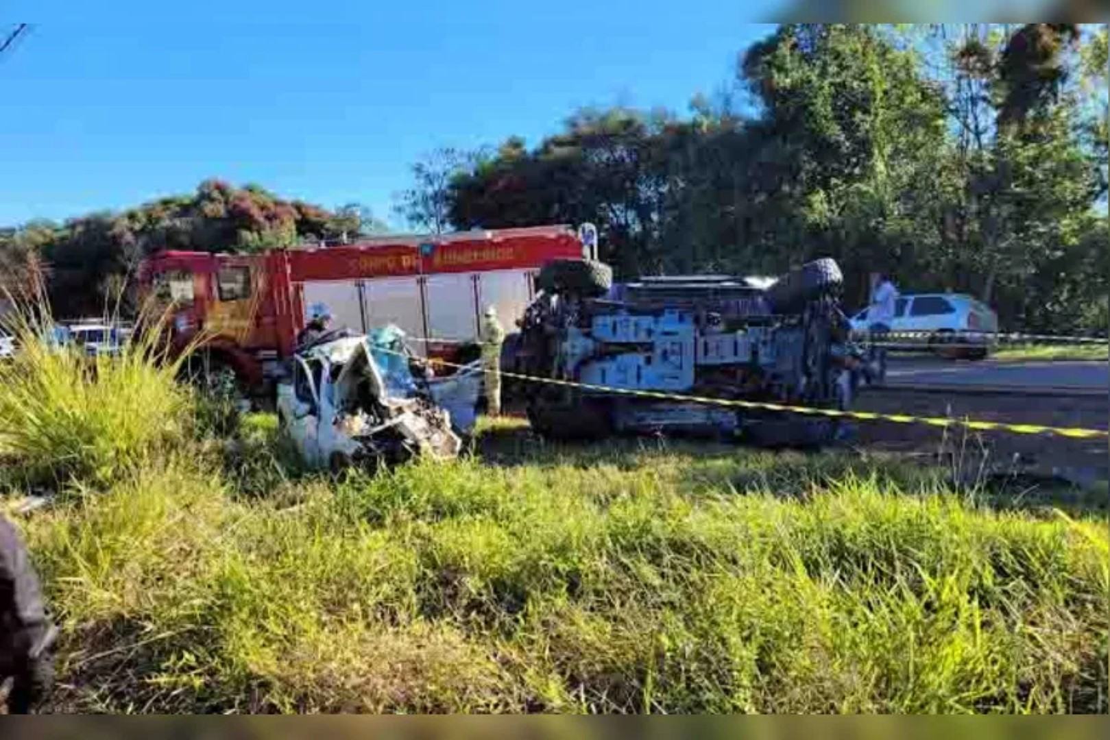 Duas pessoas morrem em grave acidente na rodovia PR-466
