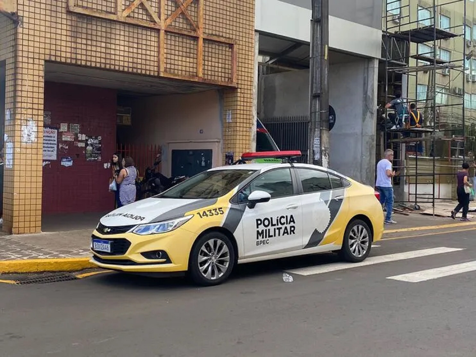 Empresário é Baleado Dentro De Revendedora De Carros Em Apucarana Cgn