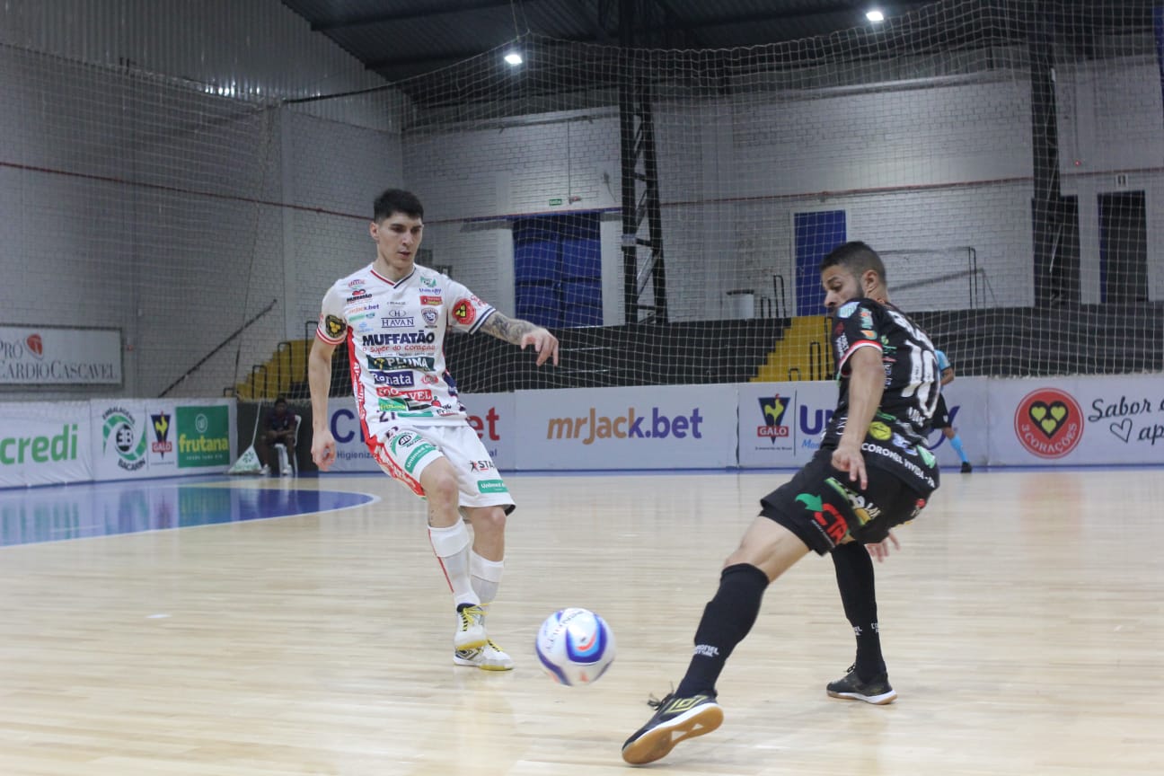 Cascavel Futsal dá show e massacra Coronel Futsal por 9 a 0