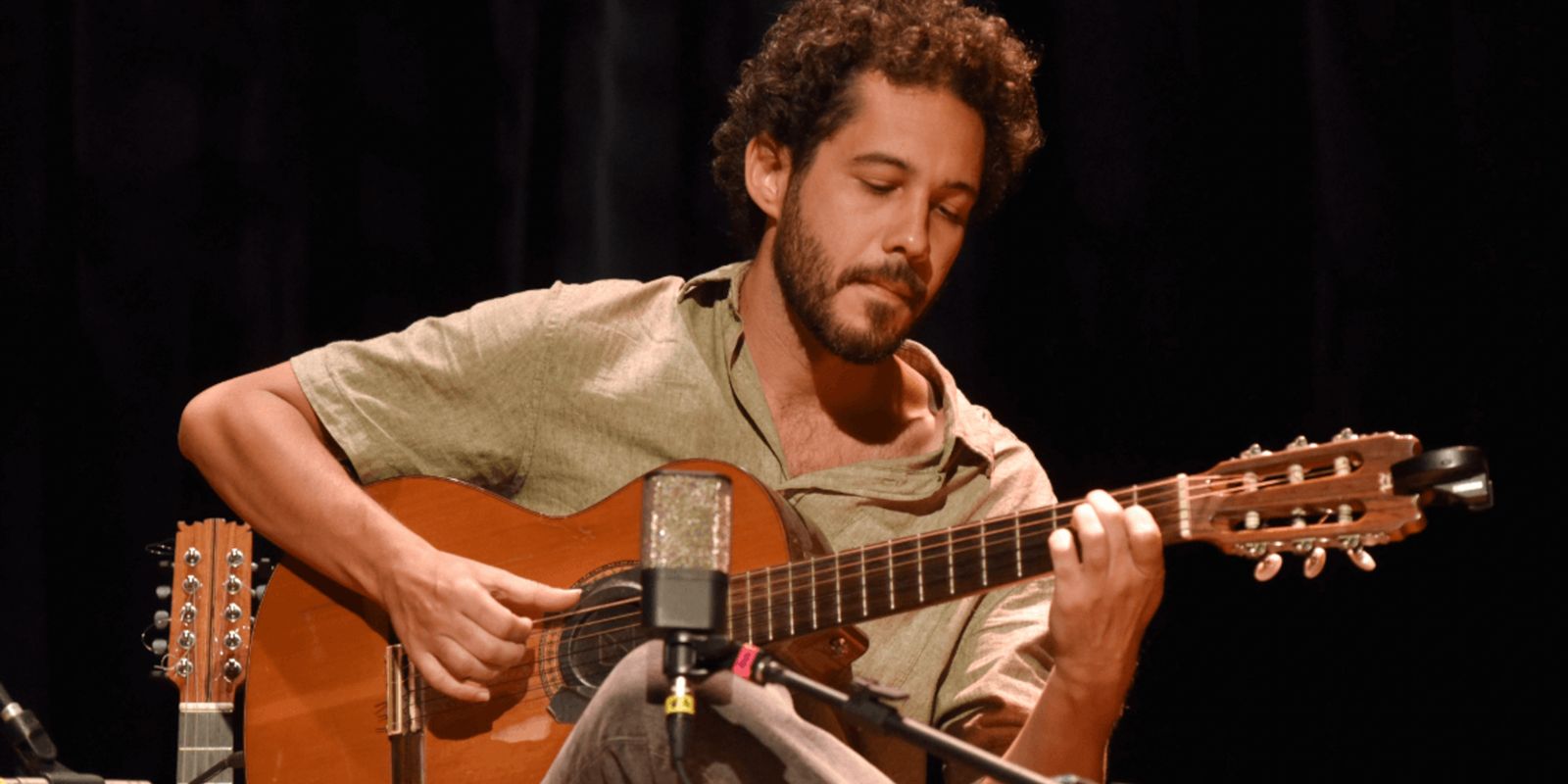 Viola caipira de Daniel Ganc embala Cena Musical na TV Brasil | CGN - O maior portal de notícias ...