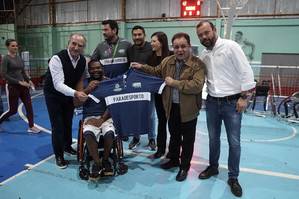 Inclusão e esporte: Município de Cascavel recebe cadeiras de rodas para atletas paradesportivos ...