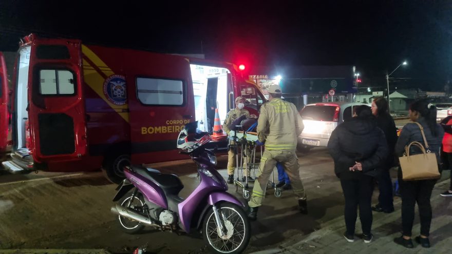 Mulher de 26 anos fica ferida ao ser atropelada na Avenida Carlos Gomes