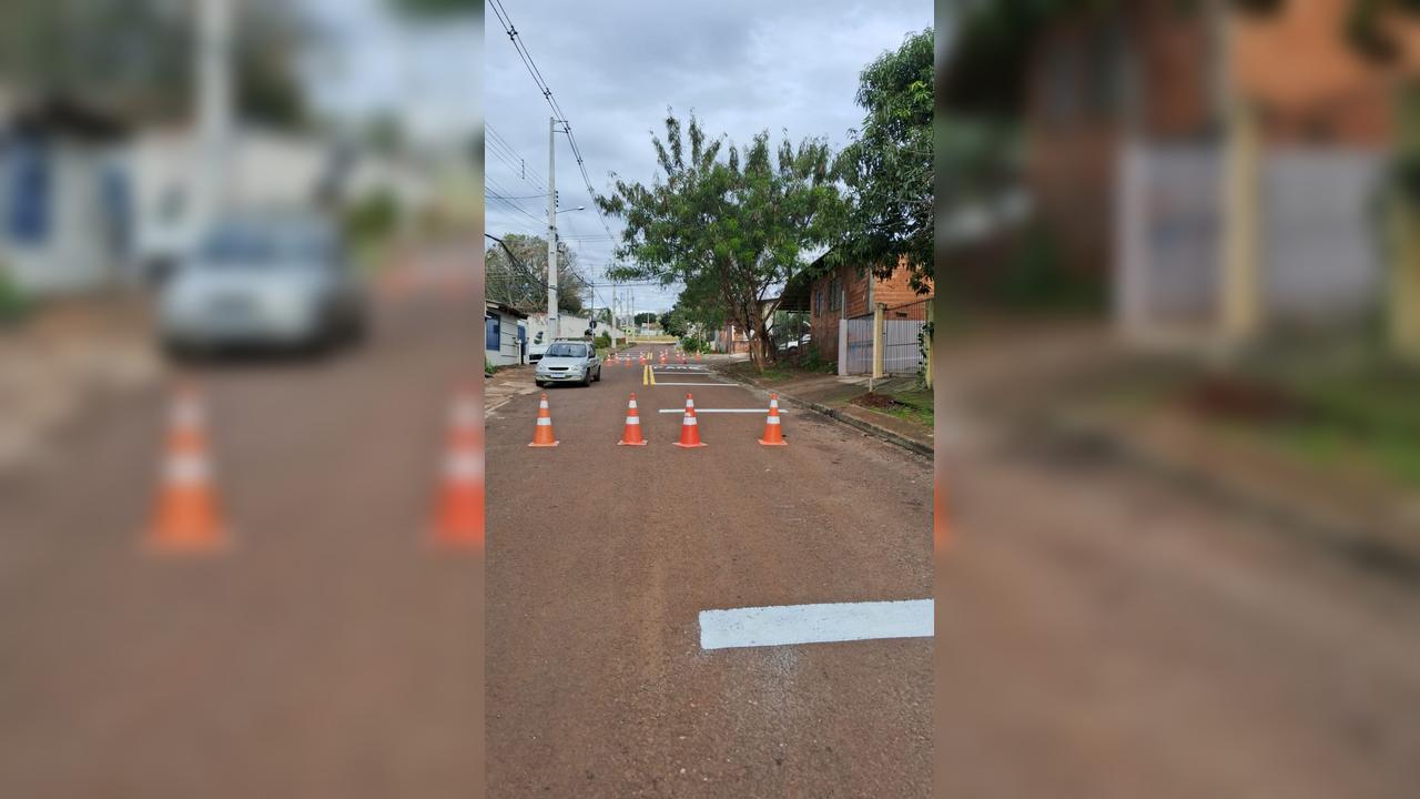 Mudou! Rua Toledo agora tem parada obrigatória no Periolo; veja o que muda