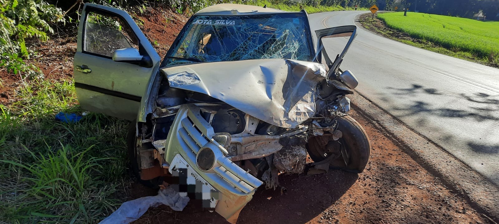 Colisão frontal deixa quatro feridos na PR-180, em Nova Aurora