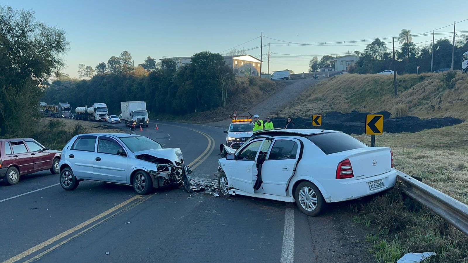 Mulher que morreu em grave acidente na rodovia PR-180 é identificada