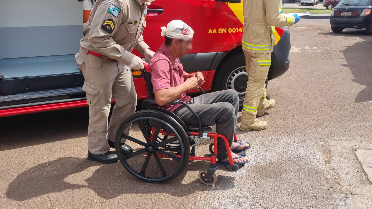 Homem leva paulada na cabeça após confusão entre vizinhos no bairro Periolo
