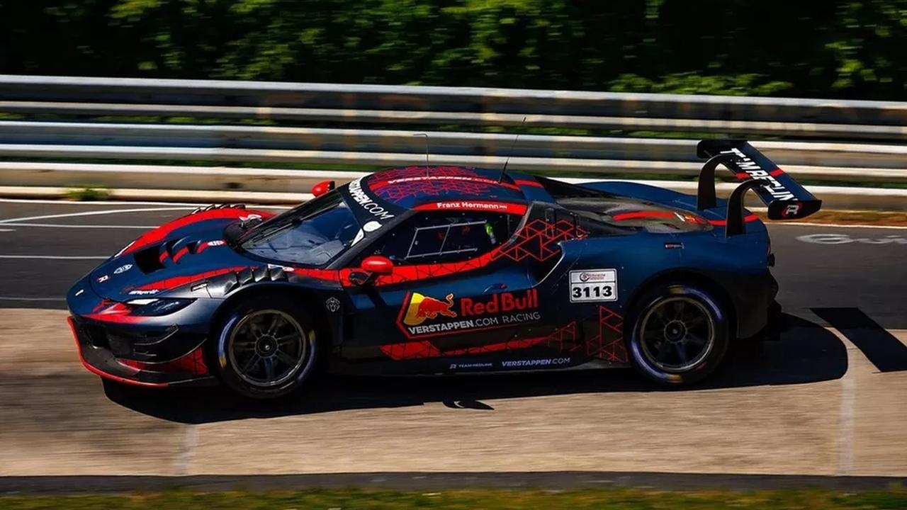 Max Verstappen correrá de Ferrari 296 GT3 em Nurburgring neste final de ...