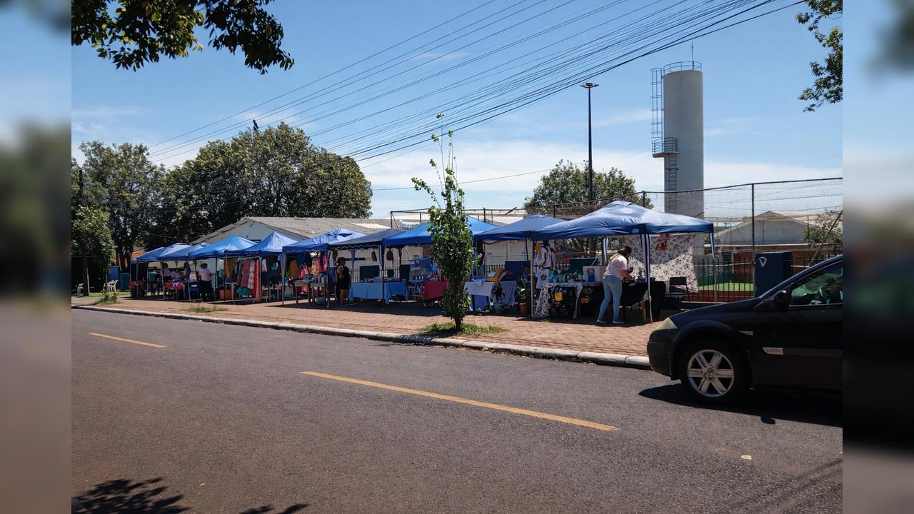 Feira do Periolo encerra ano com produtos frescos, roupas baratas e ...