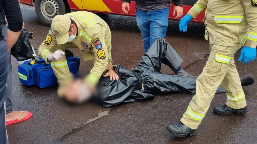 Motociclista fica ferido em acidente na Rua Salgado Filho, em Cascavel