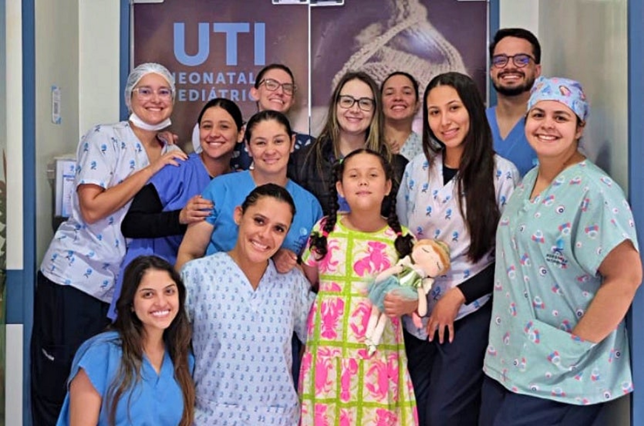 Menina Laura, de 8 anos, recebe alta após parada cardíaca e emociona ...